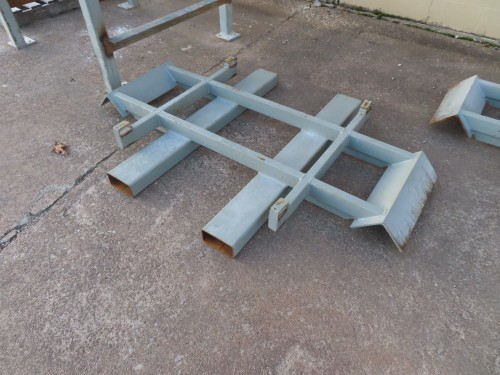 Super Sack Unloader with Rotary Valve