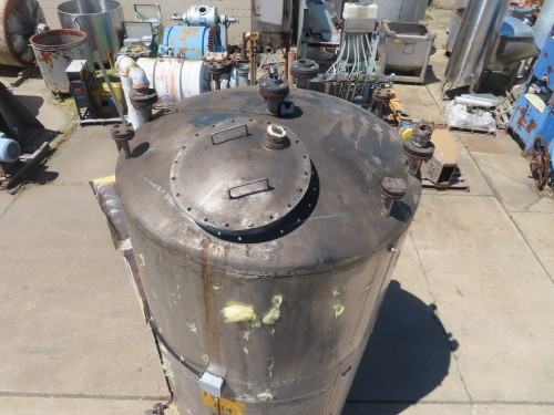 1500 gallon Stainless Steel, Jacketed, Dish Bottom and Top Tank