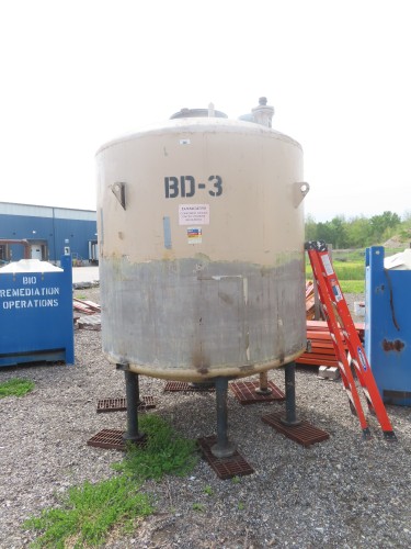 1500 gallon Vertical Stainless Steel Tank, dish top and bottom