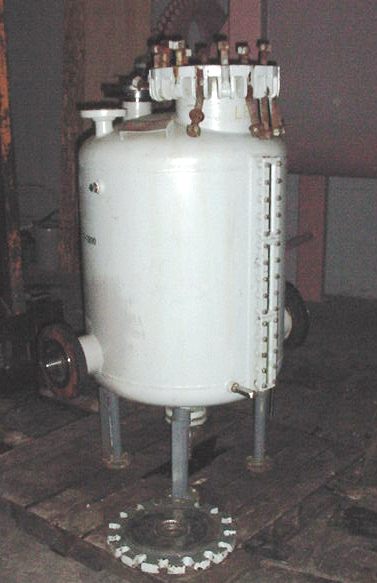 100 gallon Distillation Engineering Co. Tank, stainless steel, 450 psi