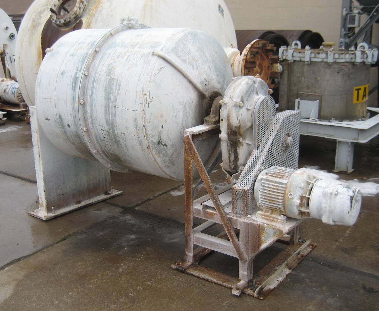 90 gallon US Stoneware Pebble Mill