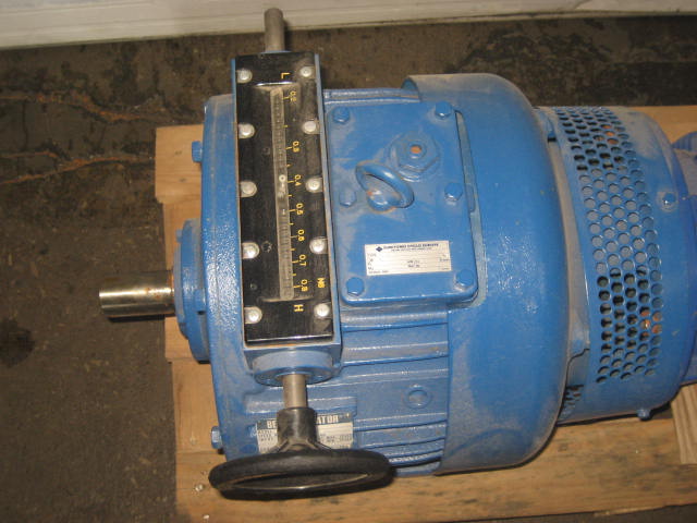 11.5 hp (8.6kw) Variable Speed Gear Reducer.