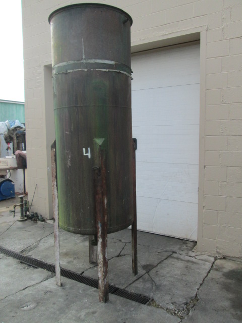 300 gallon Vertical Tank, steel