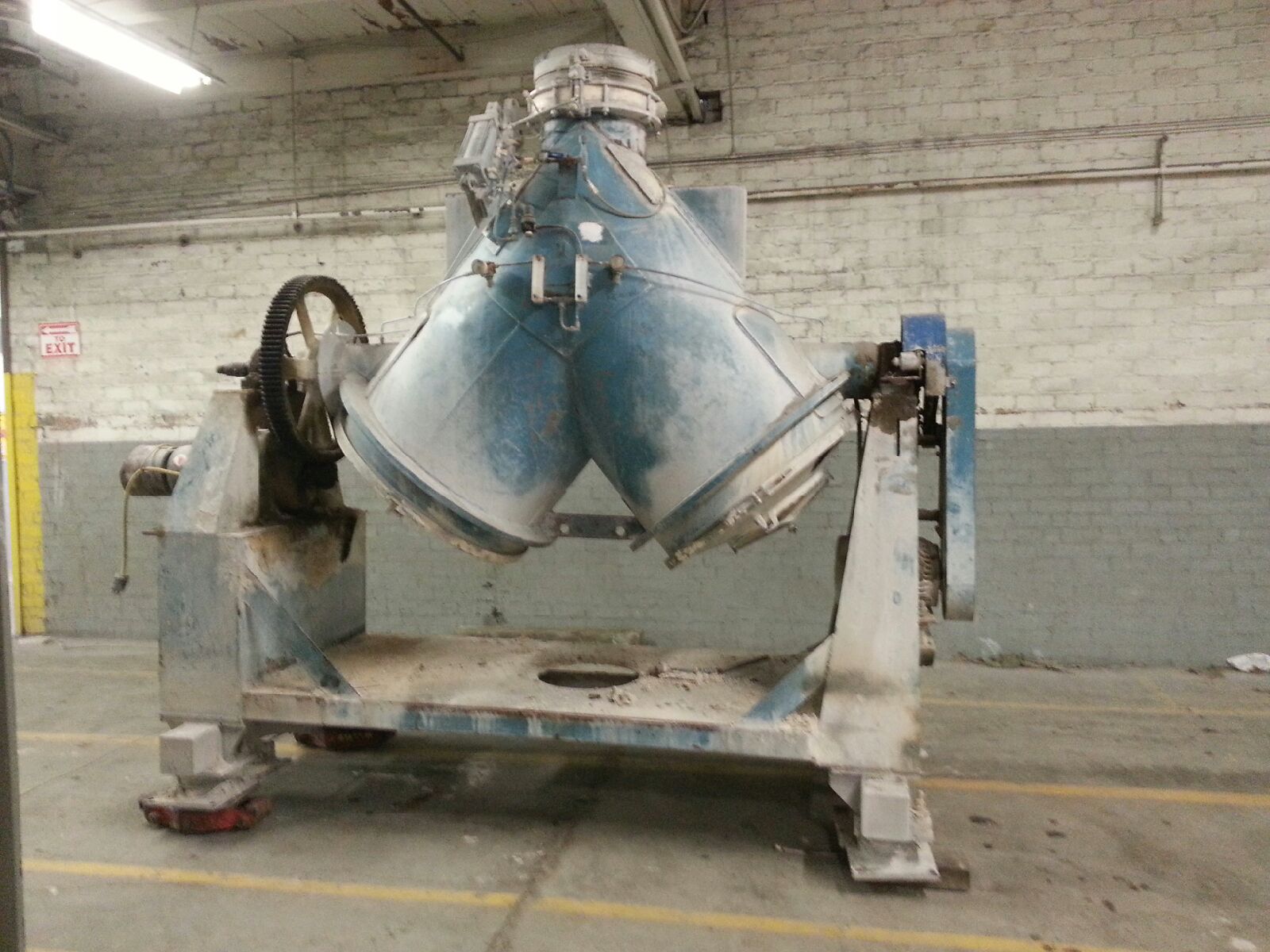 30 cu ft Patterson Kelly Twin Shell V-blender, Stainless Steel