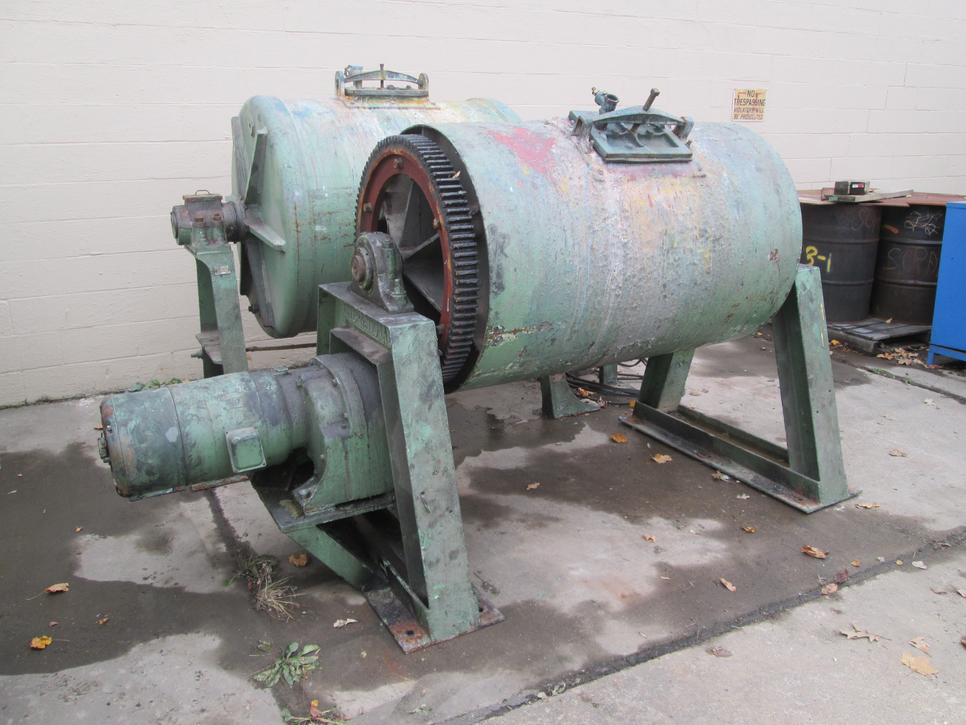 36" x 48" International Pebble Mill, alumina brick lined, 7.5 hp.