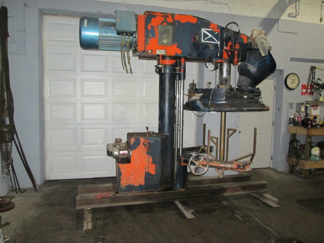 50 hp Oliver & Batlle Slow Speed Sweep Mixer, with vac. cover