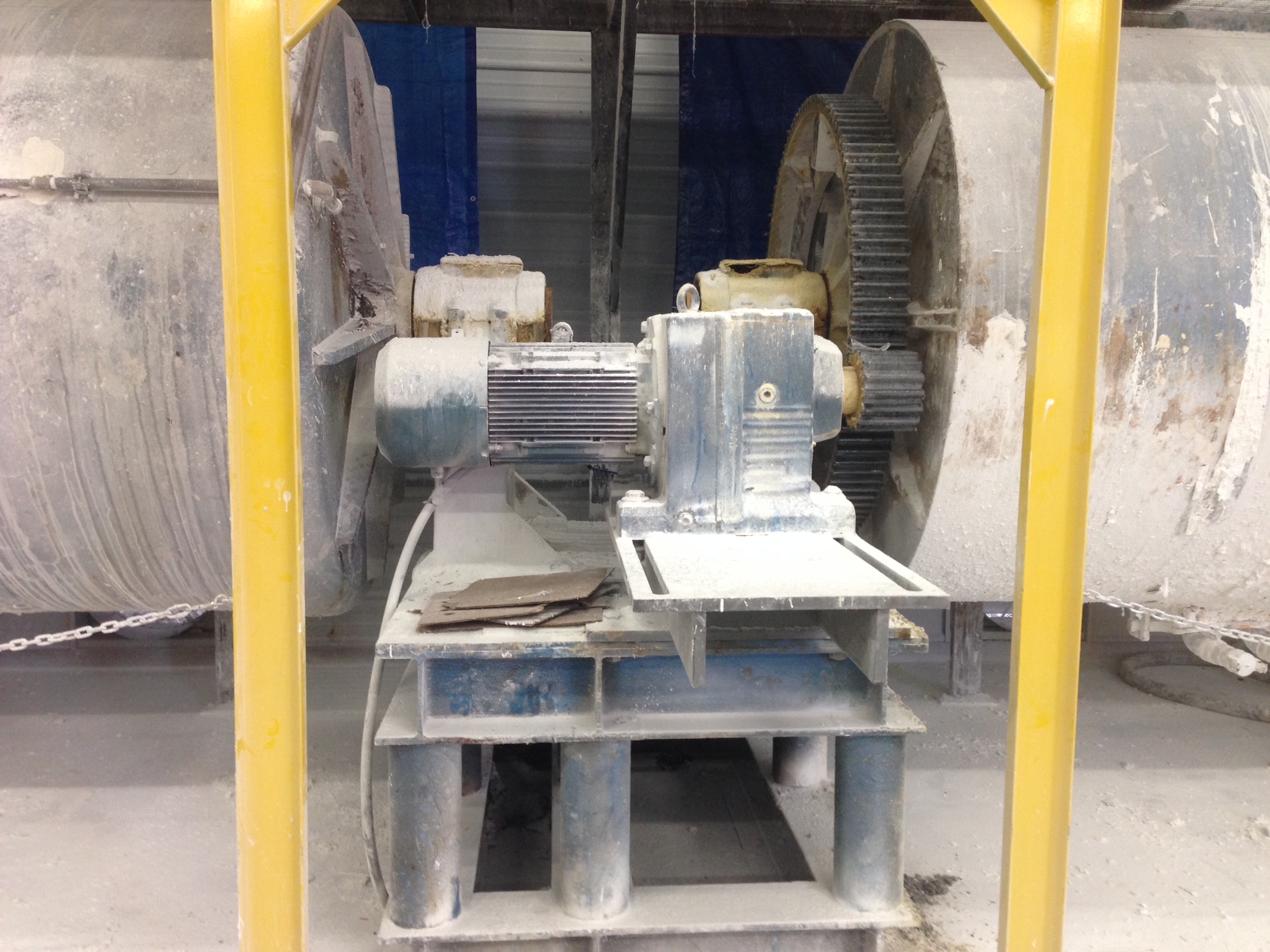 used Pebble Mills, 6' dia. x 8' long, on stand with 25 hp drives