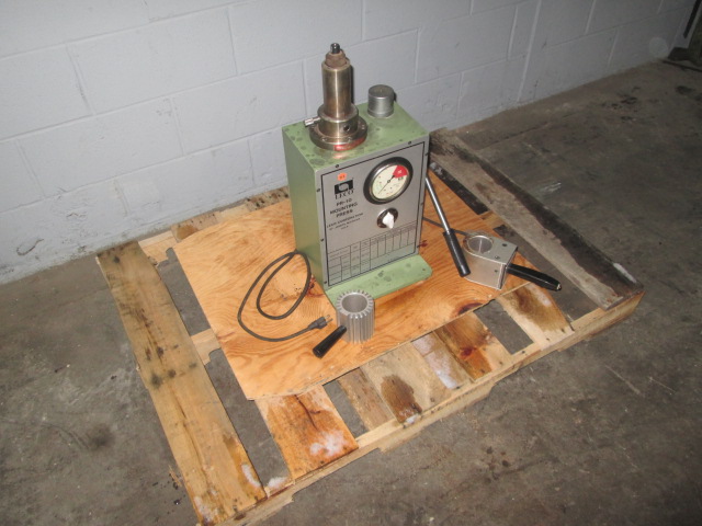 Leco PR-10 Mounting Press