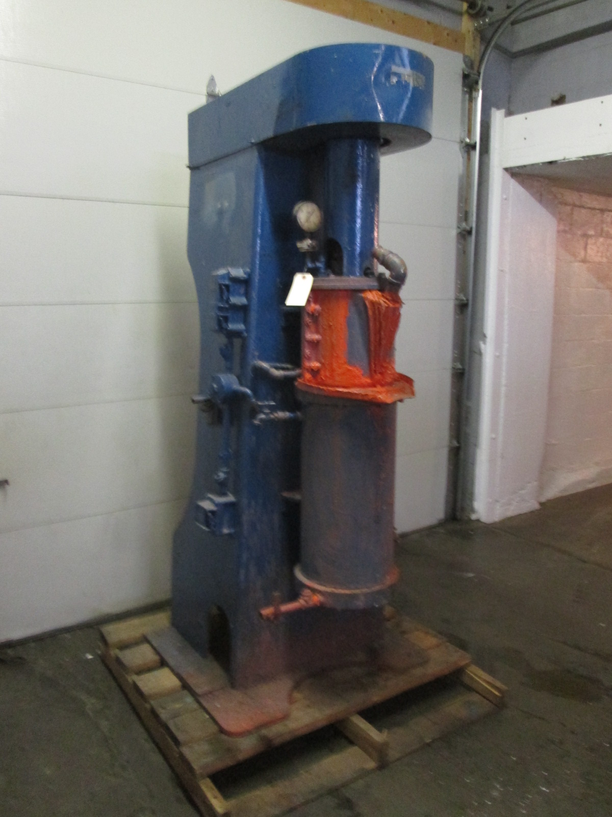 Morehouse Cowles Vertical Sandmill