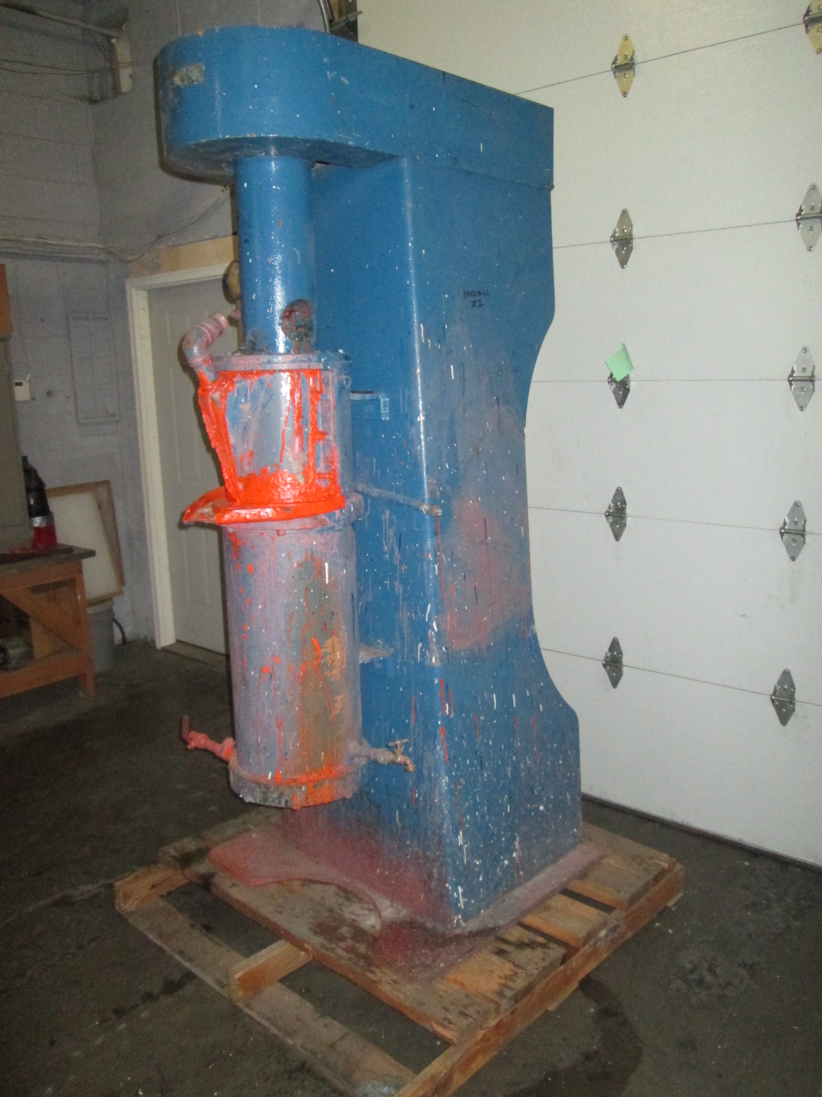 Morehouse Cowles Vertical Sandmill