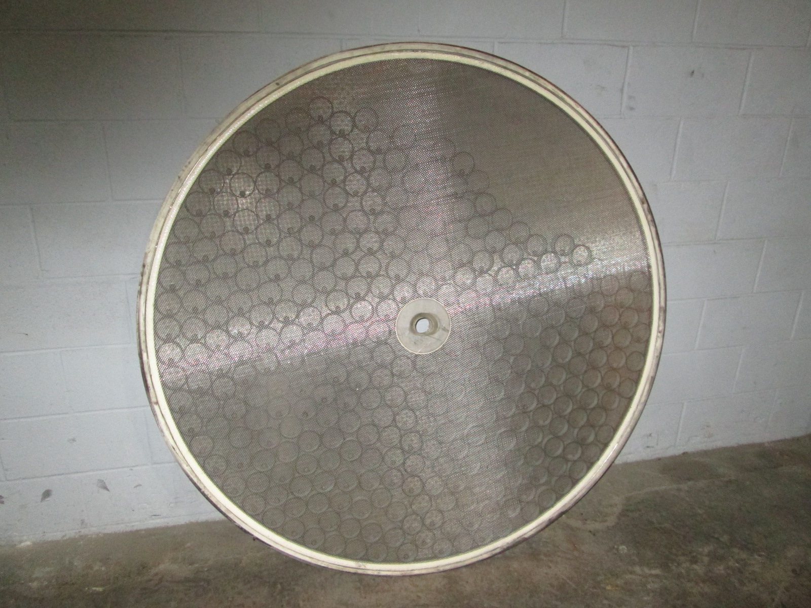 60" Sweco Screen, 230T - 18T/8M