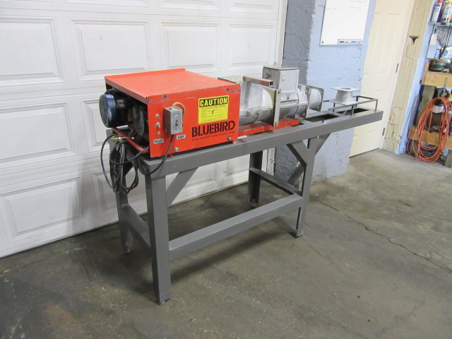 Bluebird de-airing lab pugmill extruder.
