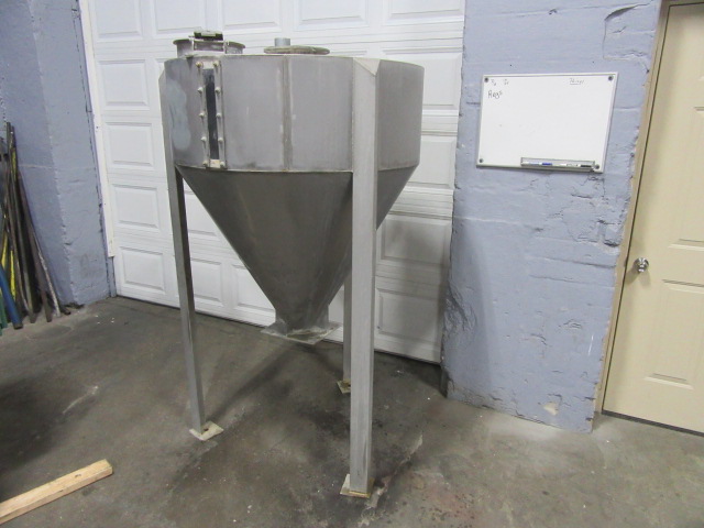Stainless Steel Hopper Tank.