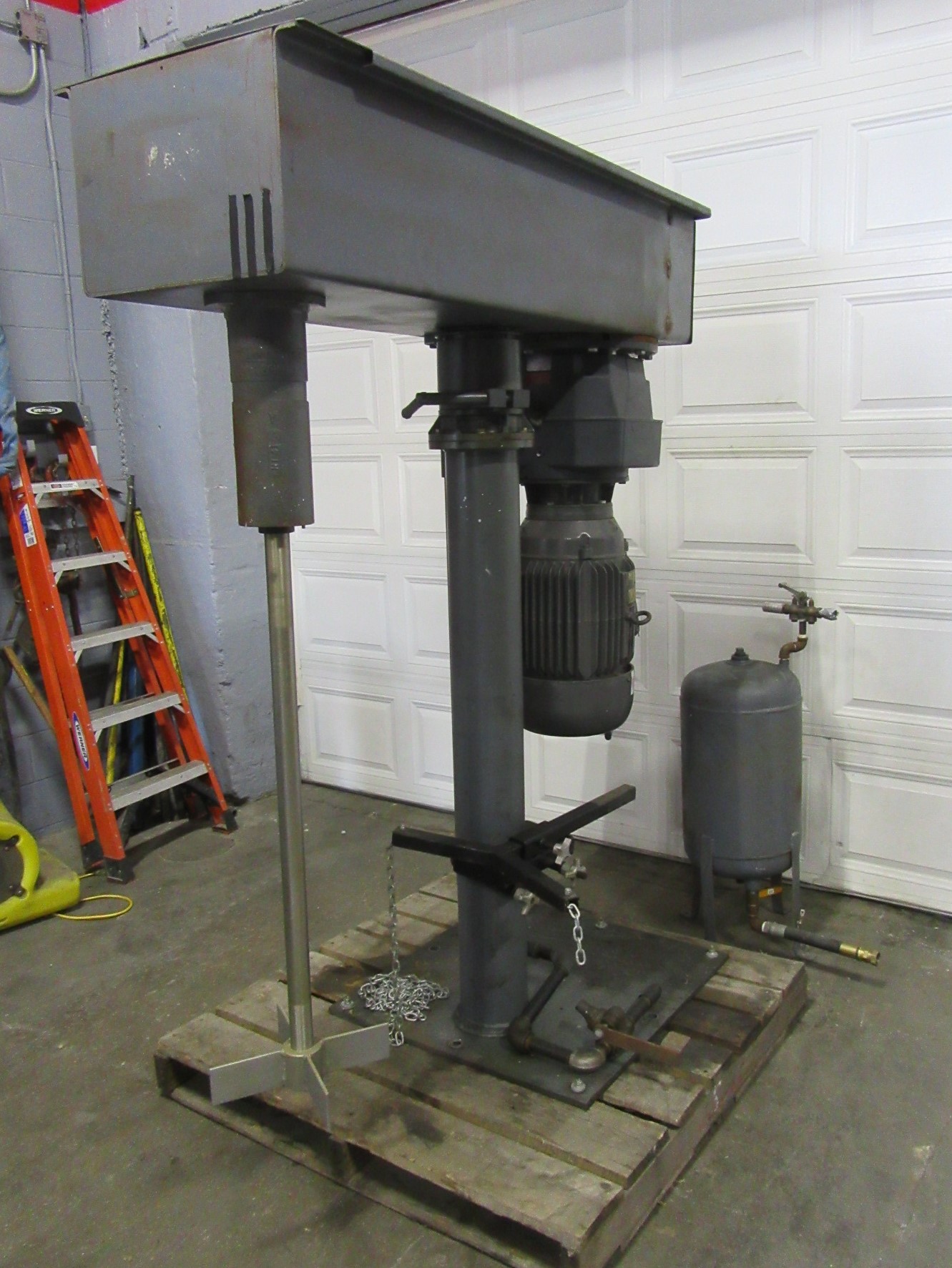 10 hp Hockmeyer Mixer, air over oil lift, slow speed, stainless steel