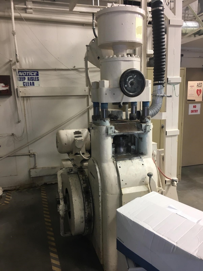 Baldwin Defiance Powder Compacting Tablet Press