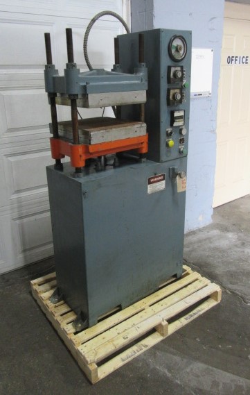 30 Ton Wabash 4 Post Hydraulic Press