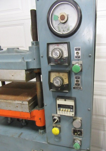 30 Ton Wabash 4 Post Hydraulic Press