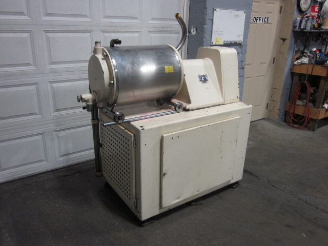 45 liter Ross Horiz. Media Mill, jacketed & stainless steel chamber.