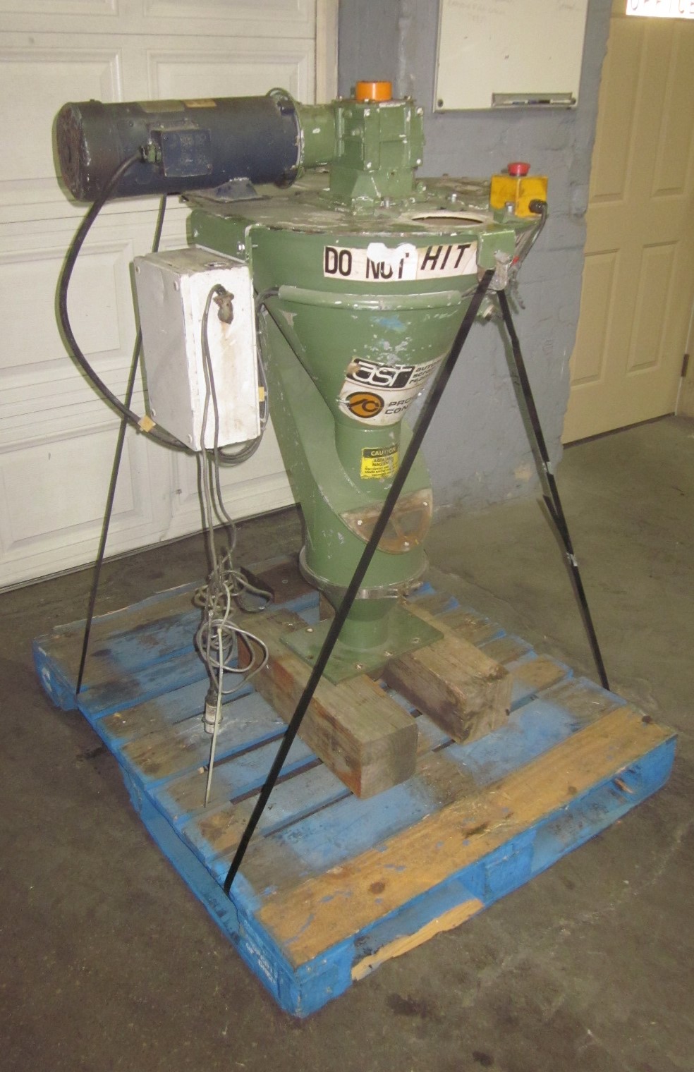 Crammer Feeder, 4" inlet, 3.5" auger, 1.5 hp DC drive.