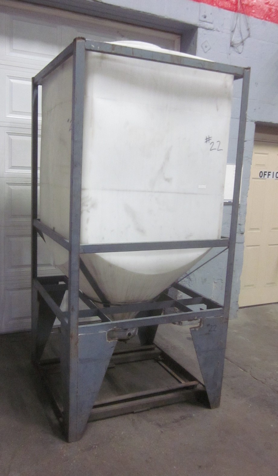 Poly Hopper with Steel Housing #22