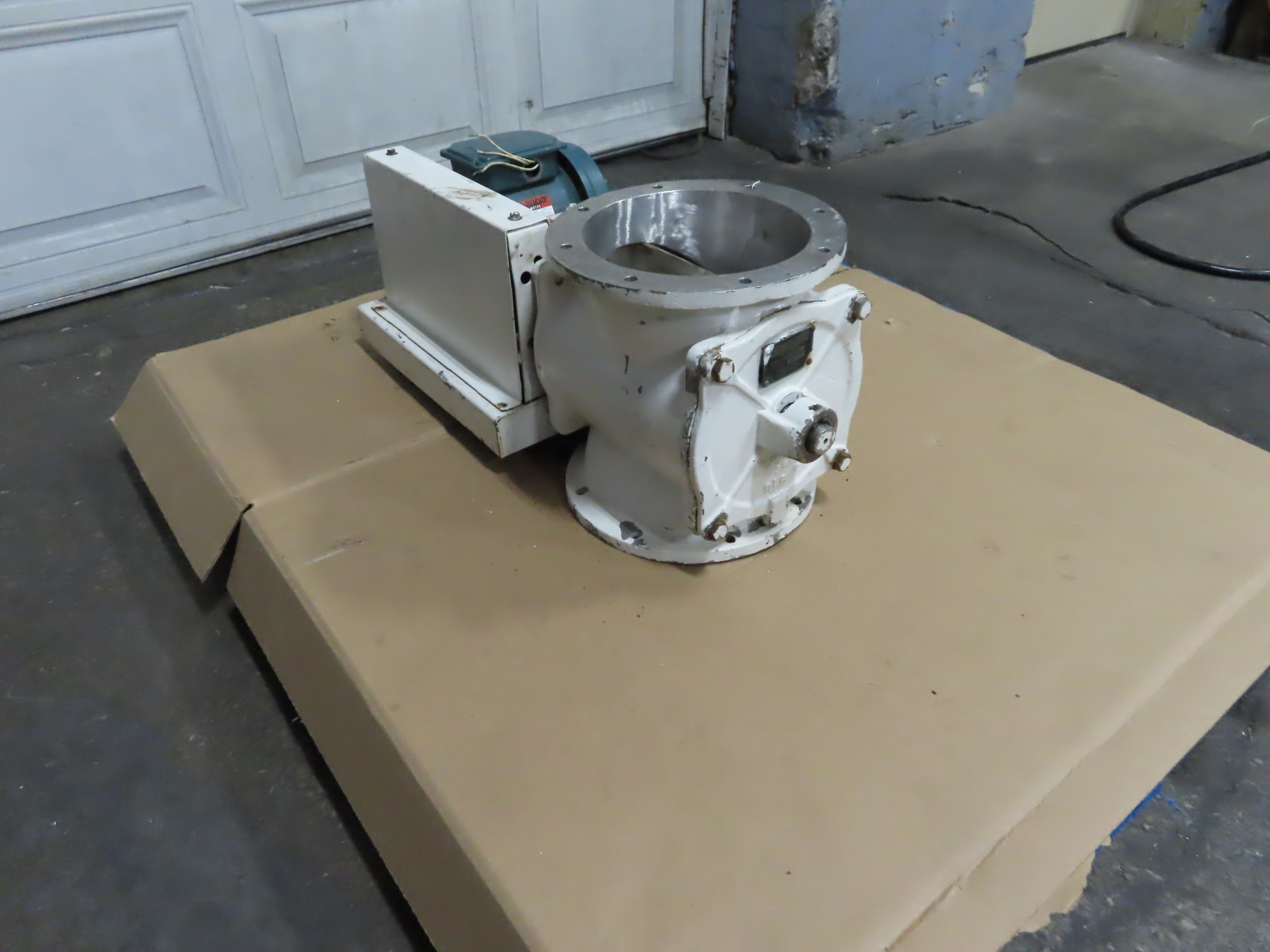 8" Mikropul Rotary Airlock