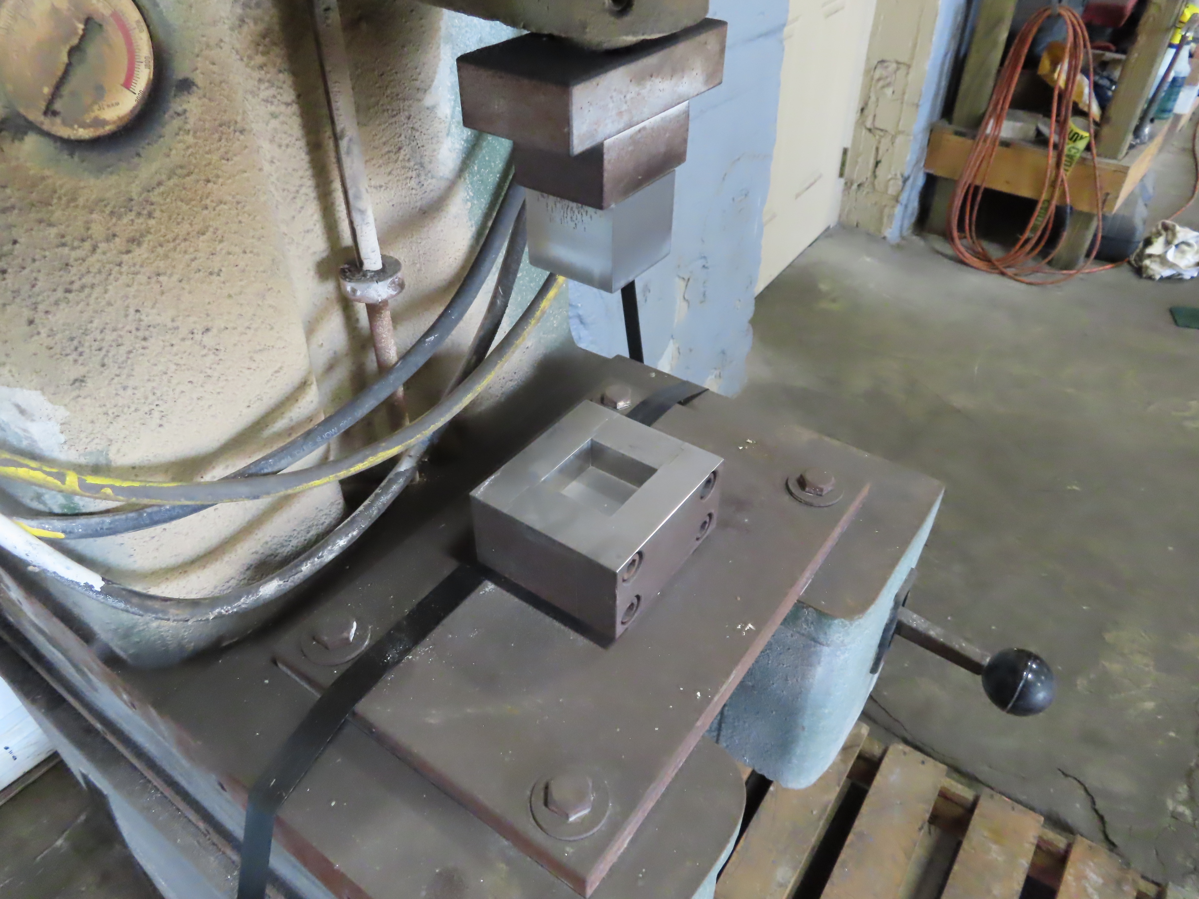 6 ton Denison Hydraulic Press