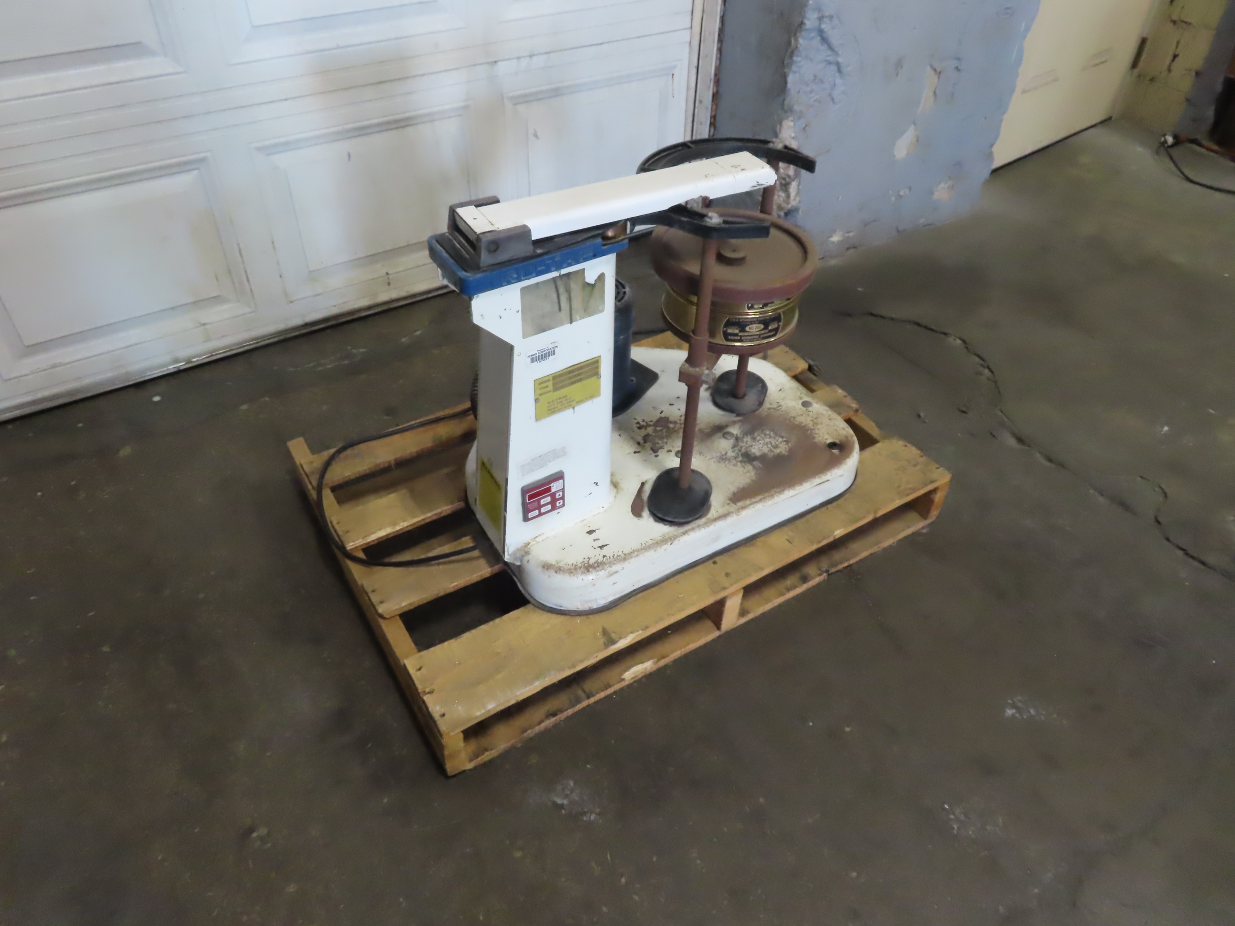 W.S. Tyler Rotap Sieve, model RX-94