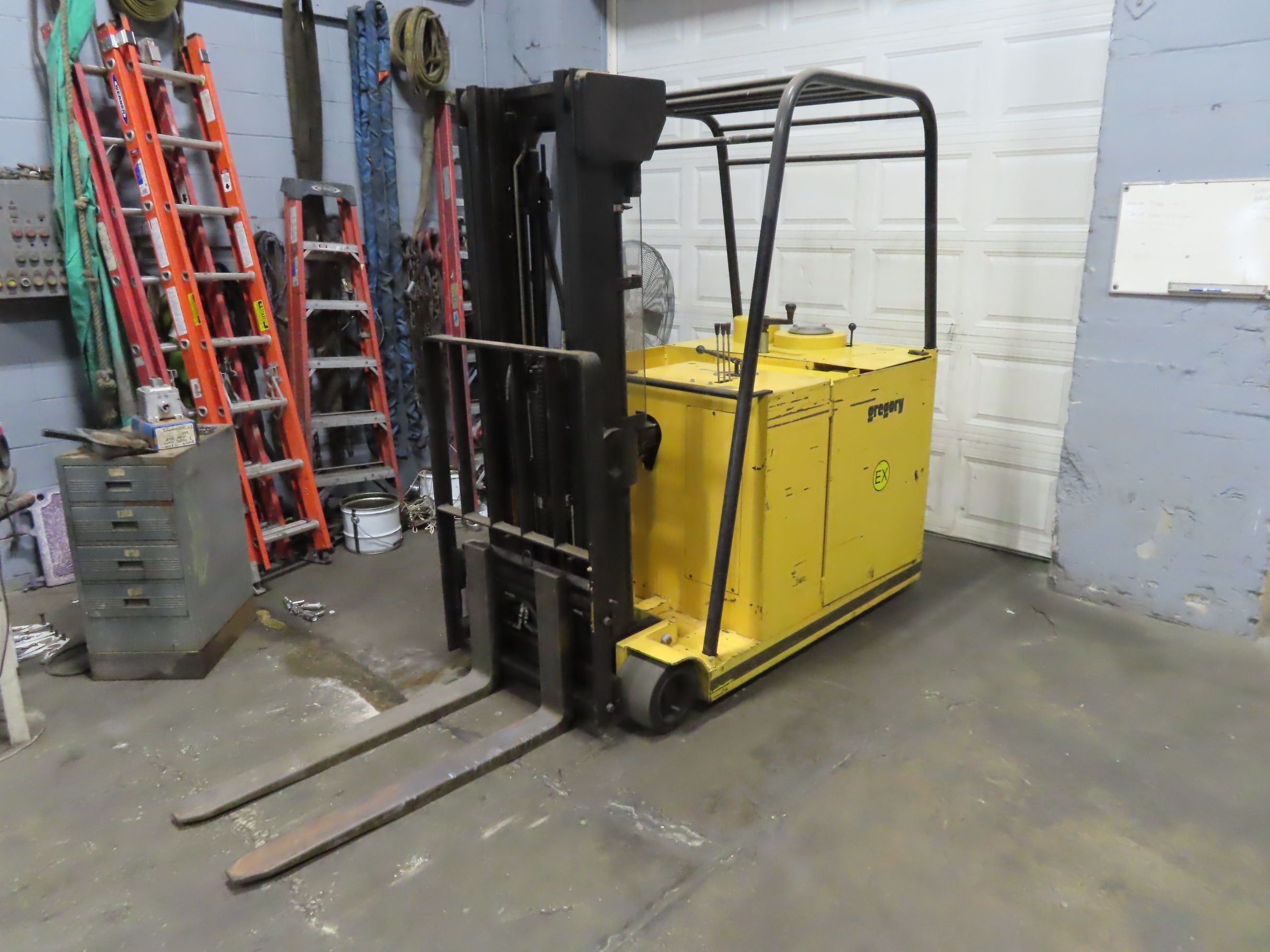 Gregory EX Fork Lift