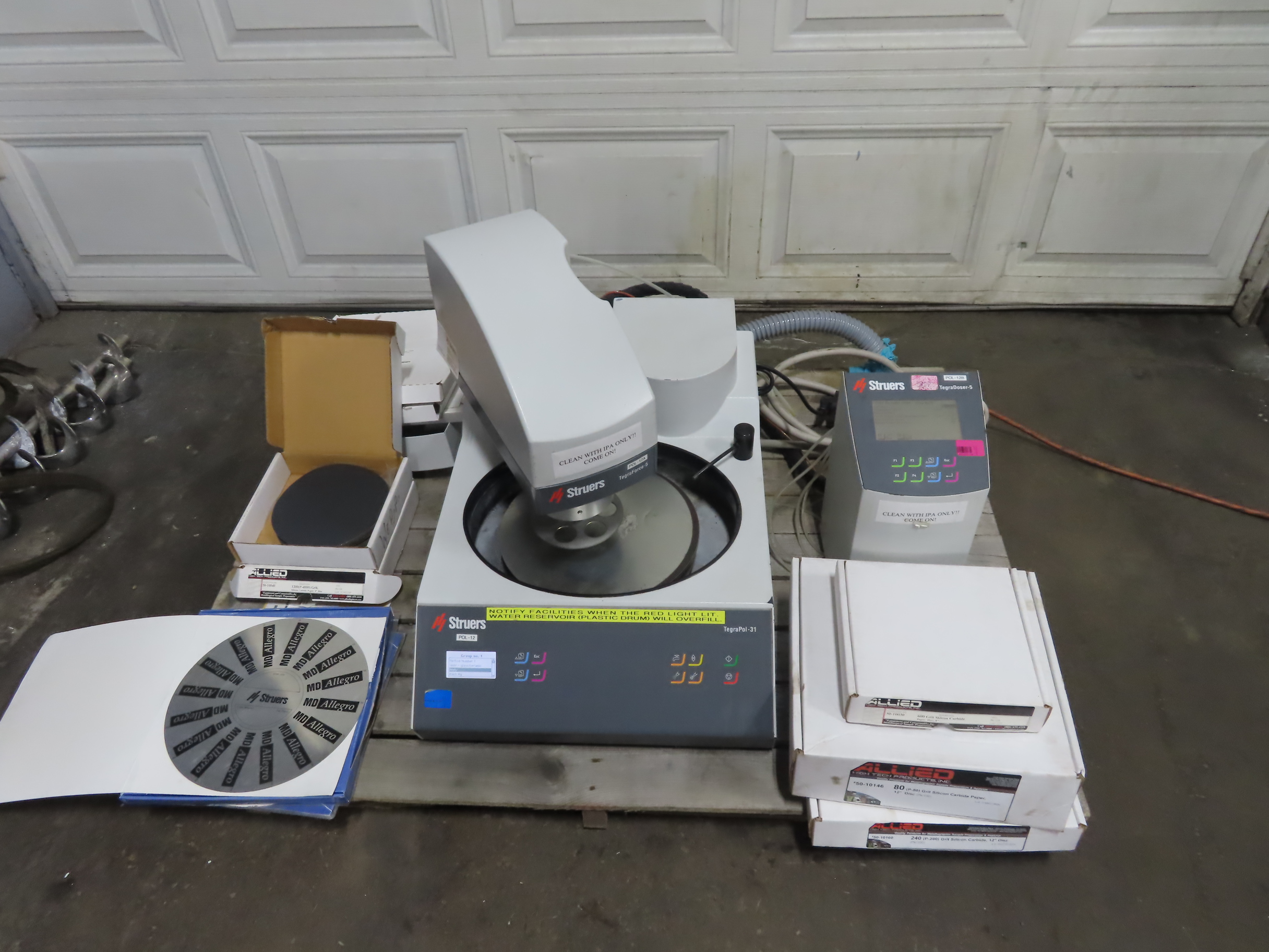 Struers TegraPol Polisher