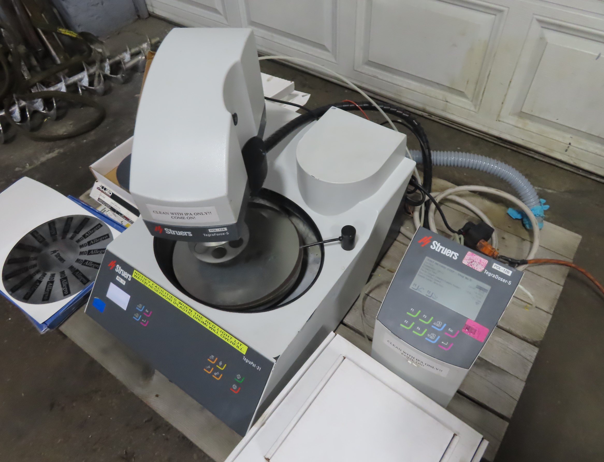 Struers TegraPol Polisher