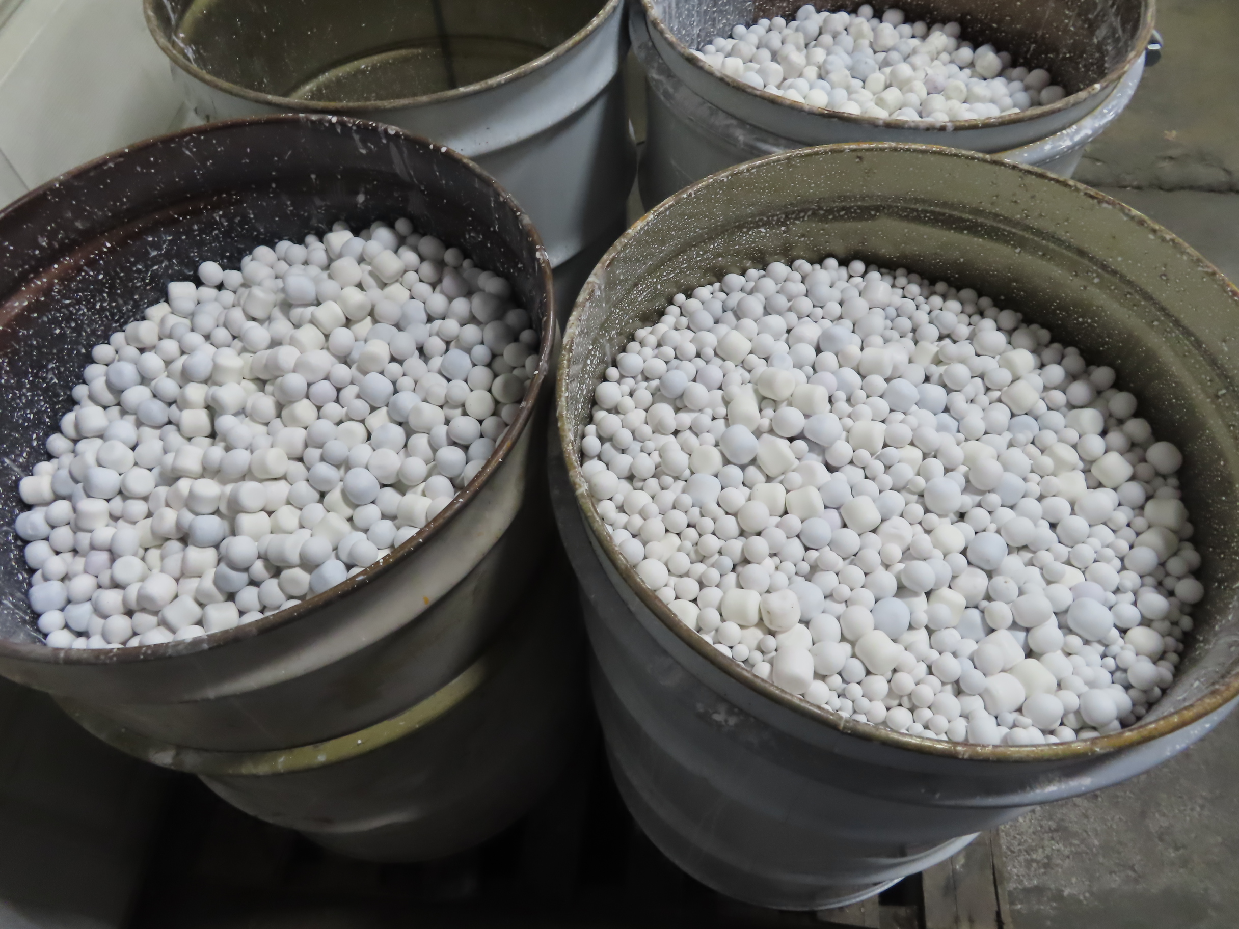 Alumina Pebble Mill Media, 3300 lbs.