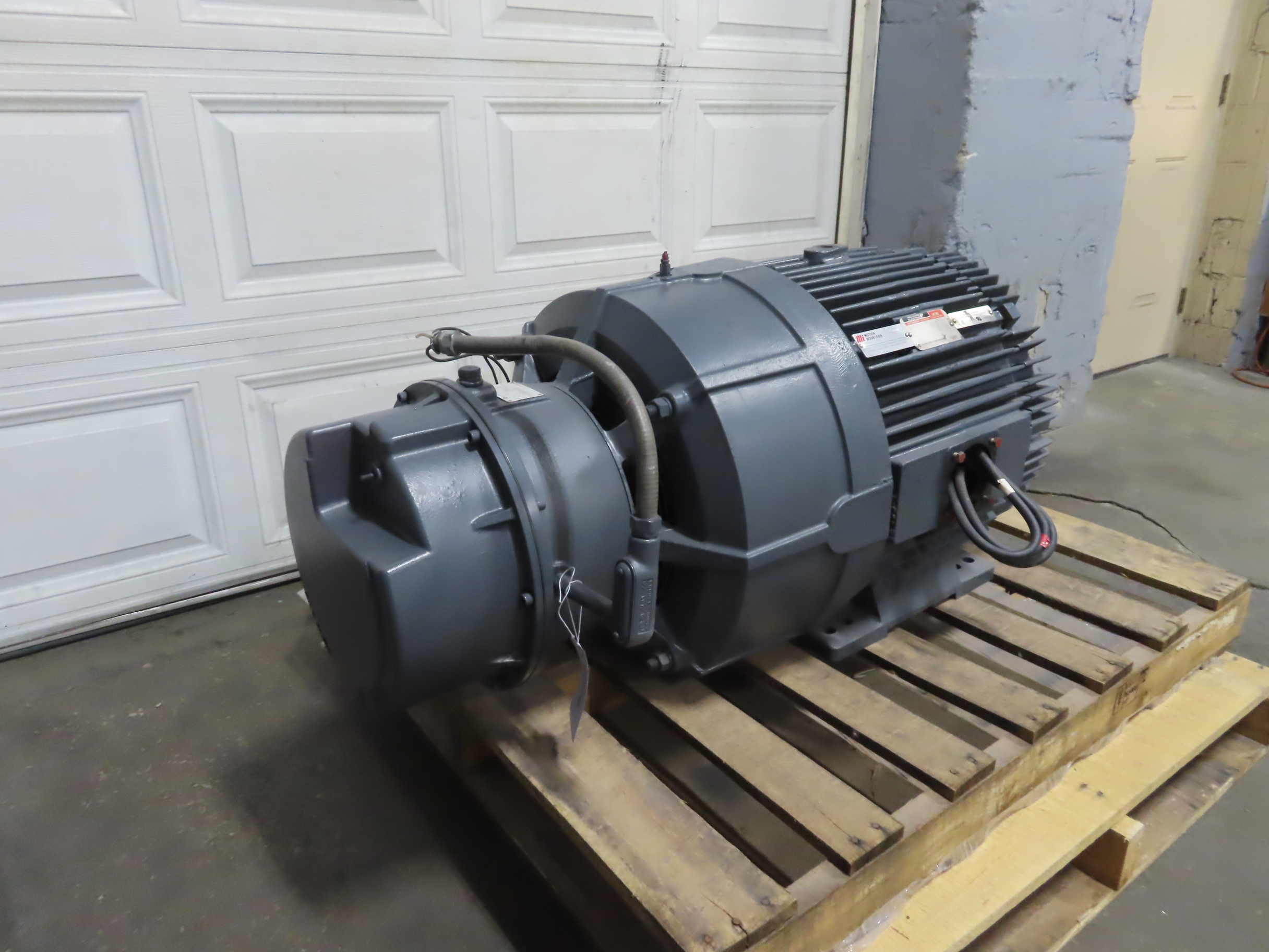 100 HP Reliance Motor with Stearns Brake