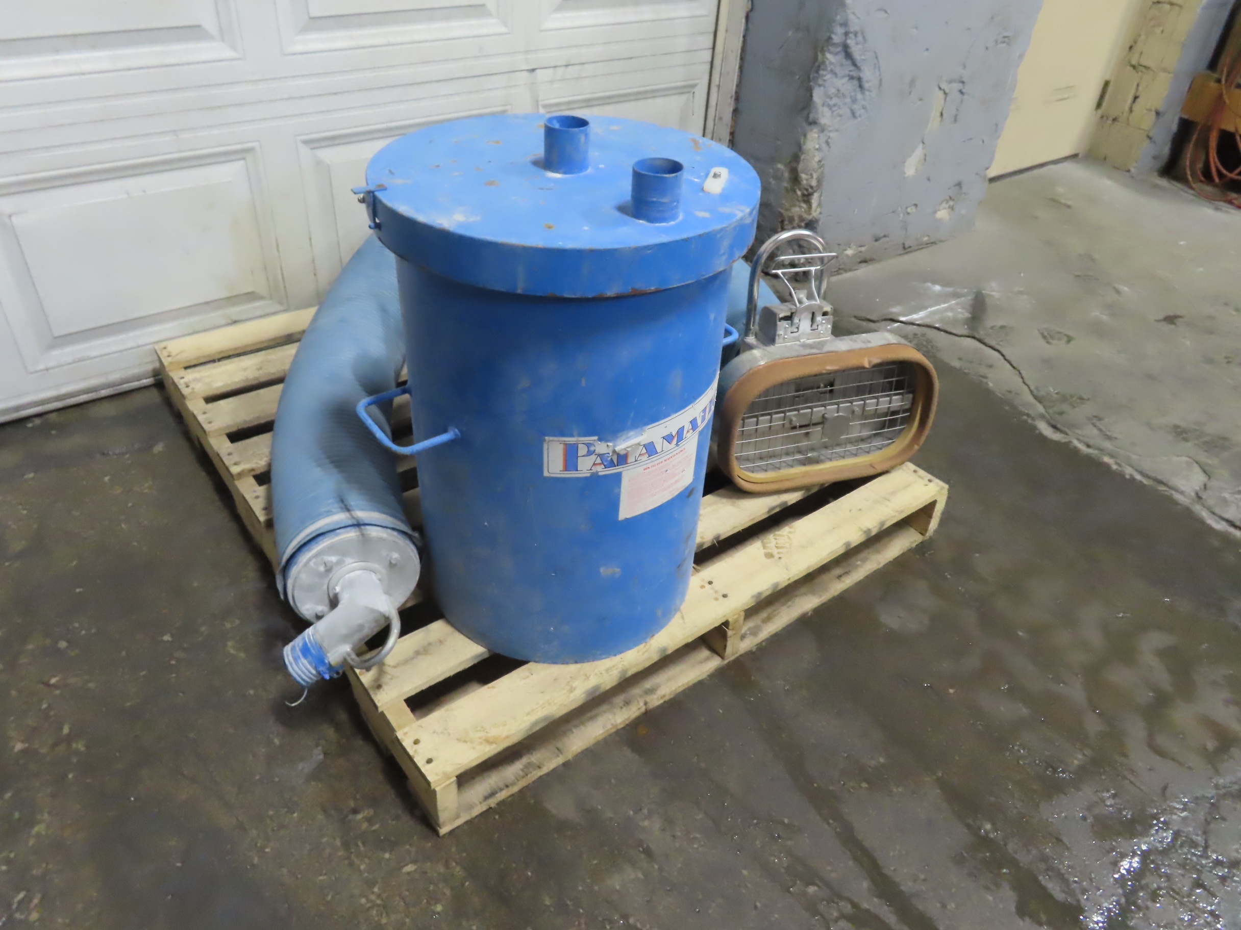 Palamatic Vacuum Lifter with Bin Filter