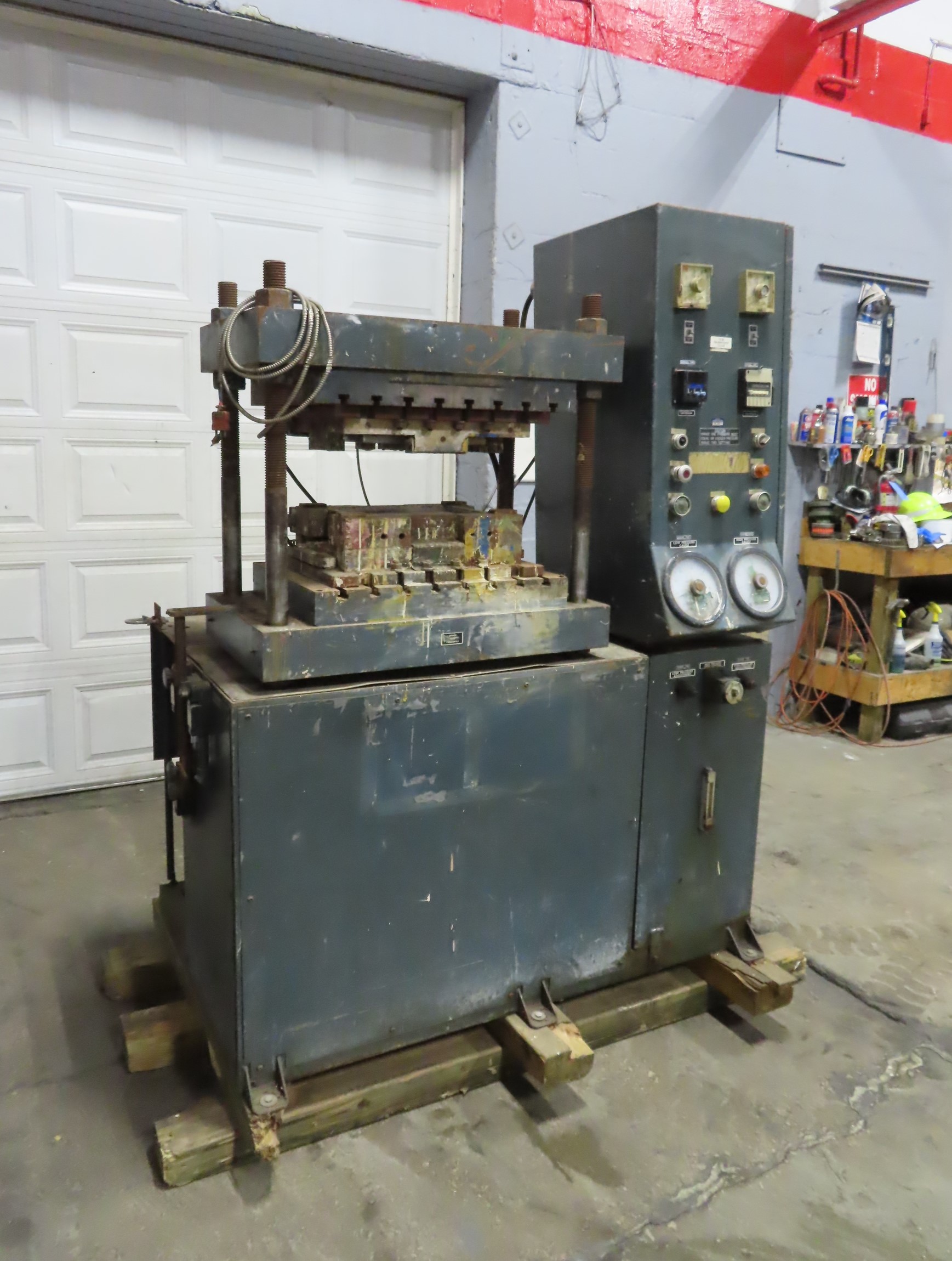 Hydraulic Press, 50 Ton Wabash Four Post Press with Electric Heating ...