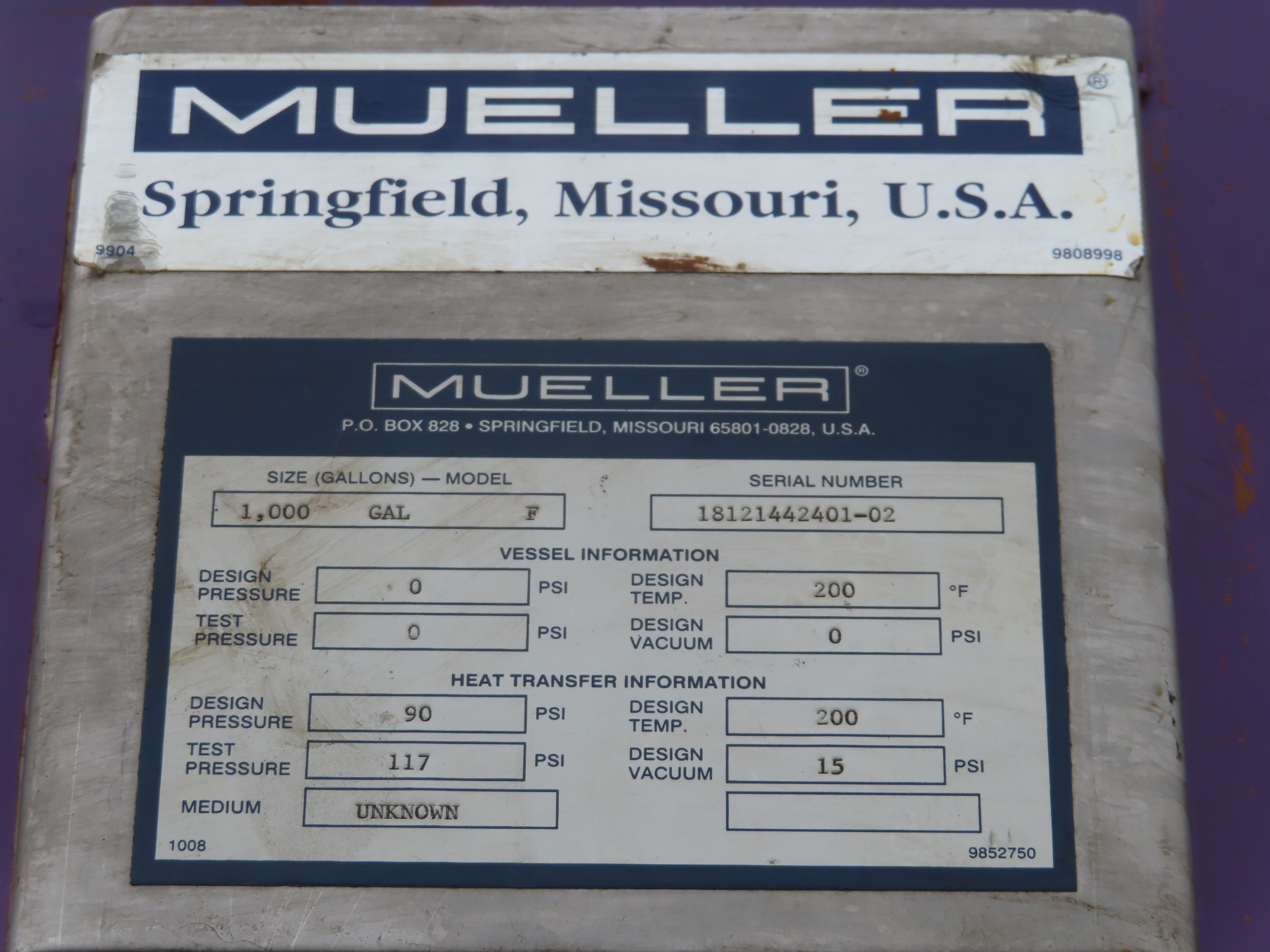 1000 gallon Mueller Jacketed Stainless Steel Tank with 10 HP Lightnin Mixer