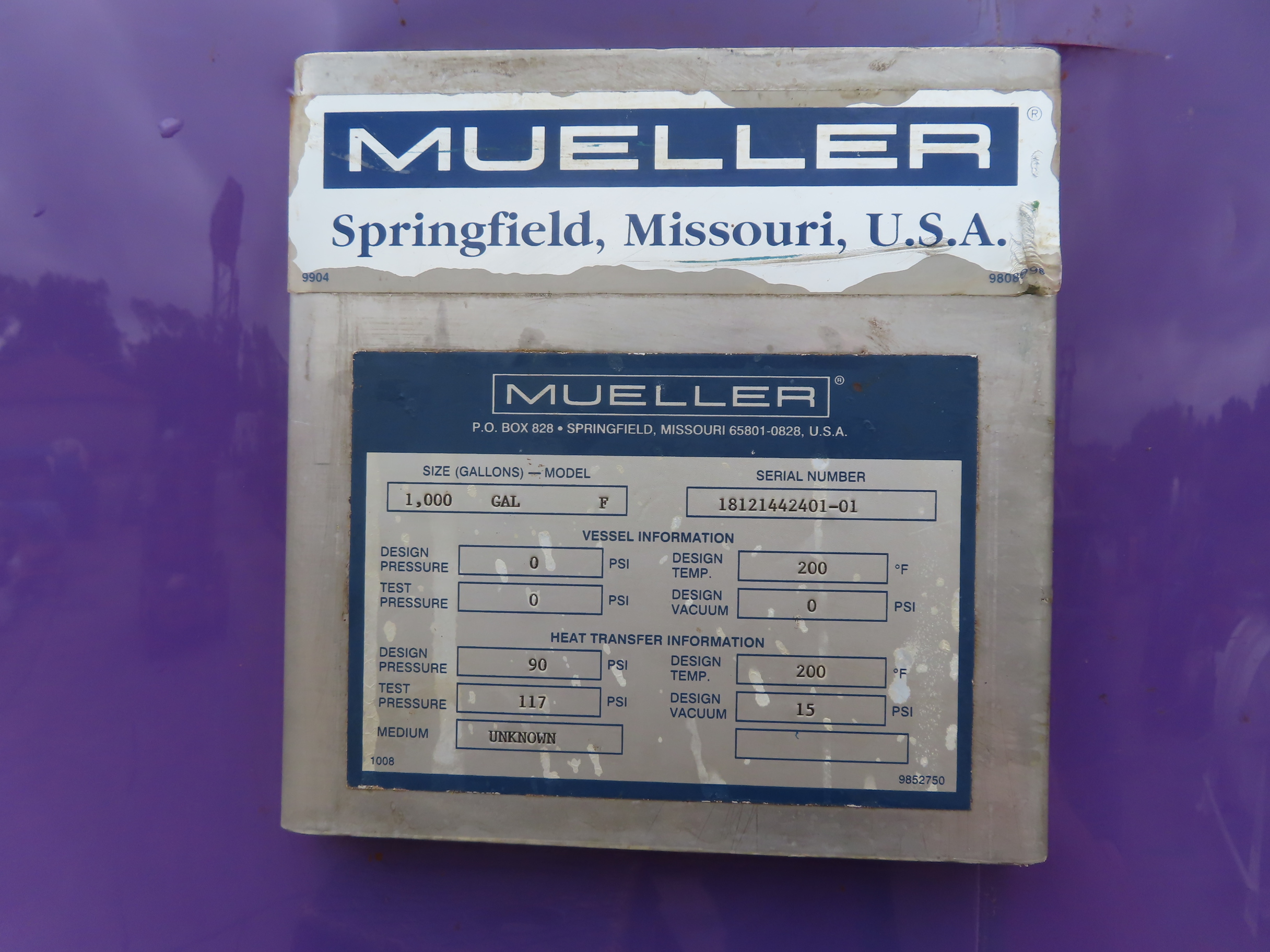 1000 gallon Mueller Jacketed Stainless Steel Tank with 10 HP Lightnin Mixer