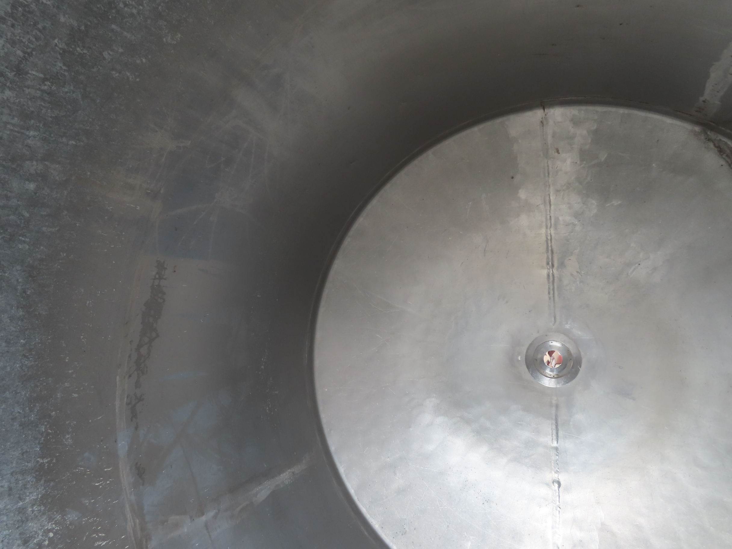 3,000 gallon Stainless Steel Mix Tank with Dish Bottom