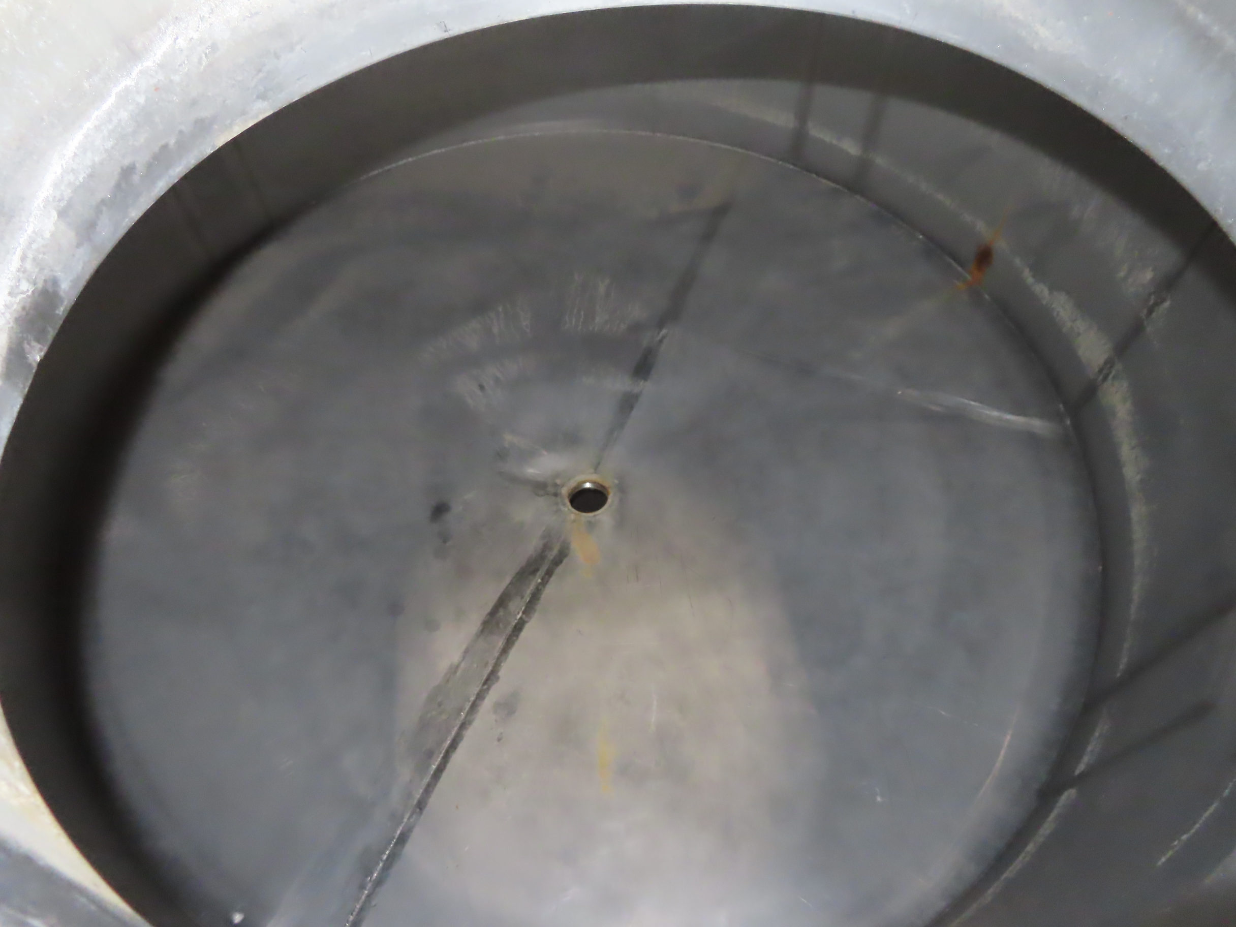 900 gallon Stainless Steel Vertical Tank with Cone Bottom