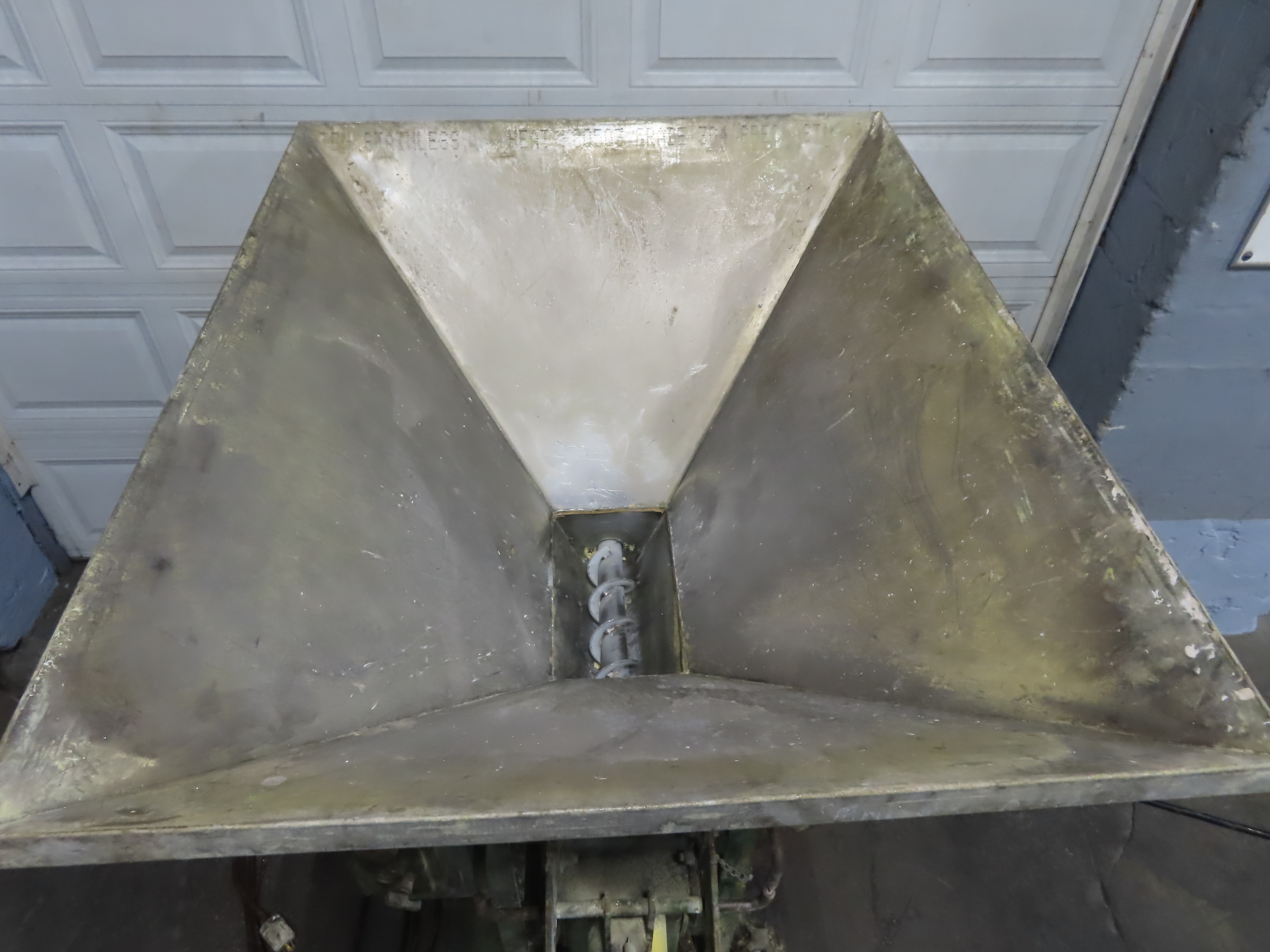 Stone Container Auger Bag Filler with Settler, Stainless Steel