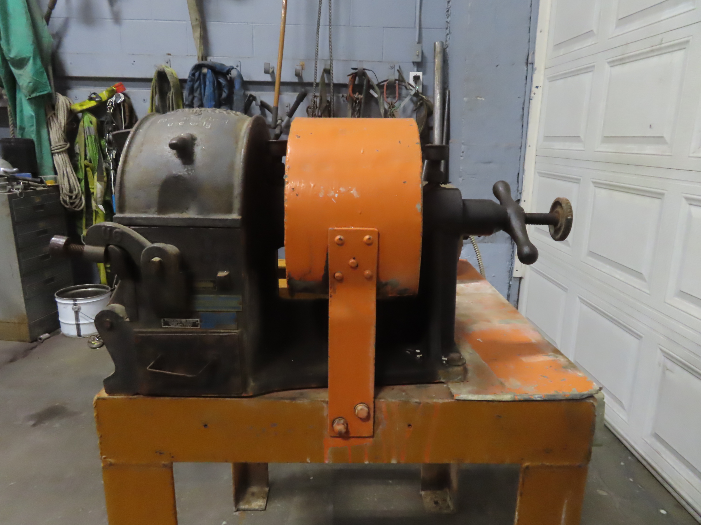 BICO Braun Disk Pulverizer, Type UA, 8"