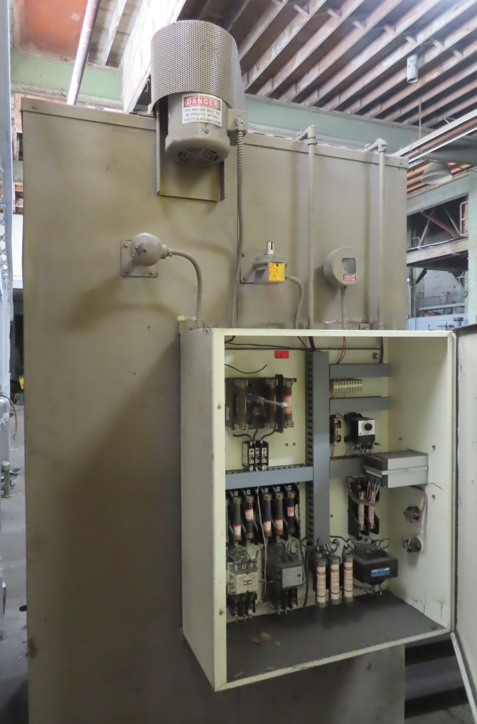 Koch Industrial Electric Truck Oven with Truck and Shelves, 400 F