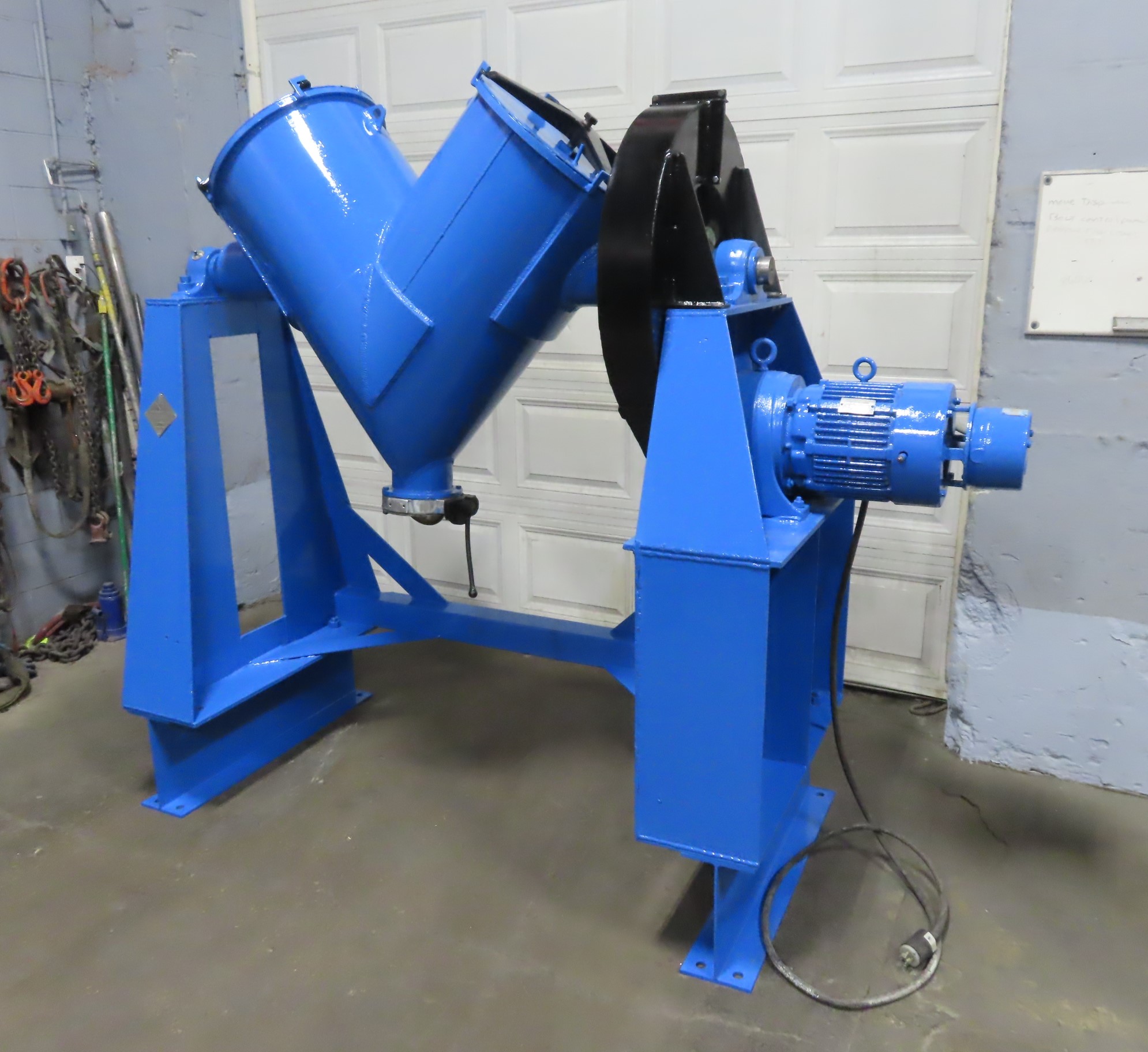 5 cu ft Patterson-Kelley Twin Shell Dry V Blender