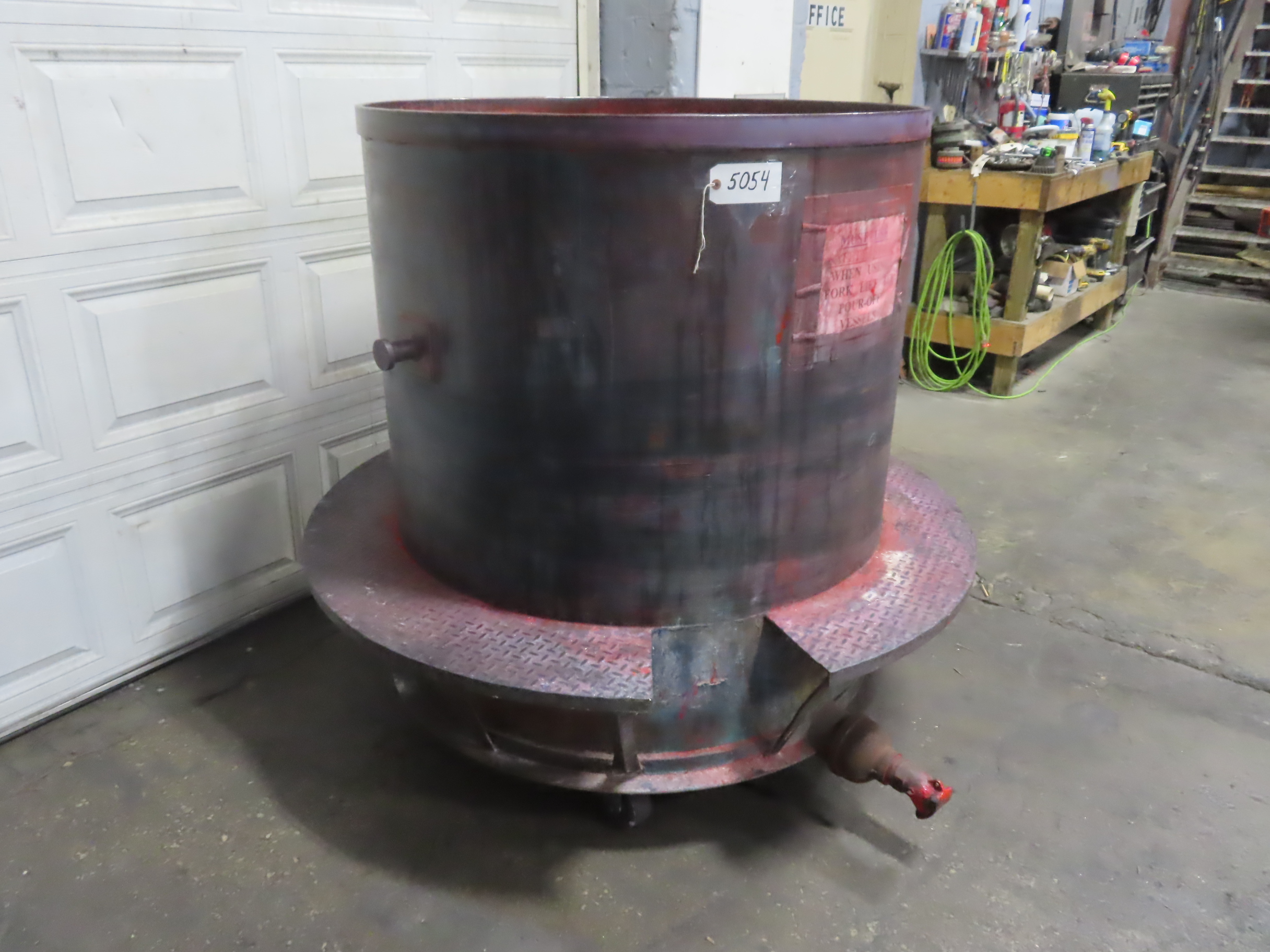 300 gallon Mix Tank, On Casters, Open Top