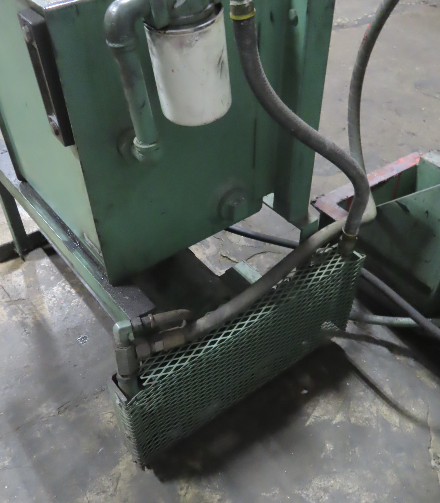 150 gallon Myers Tank Discharge Press