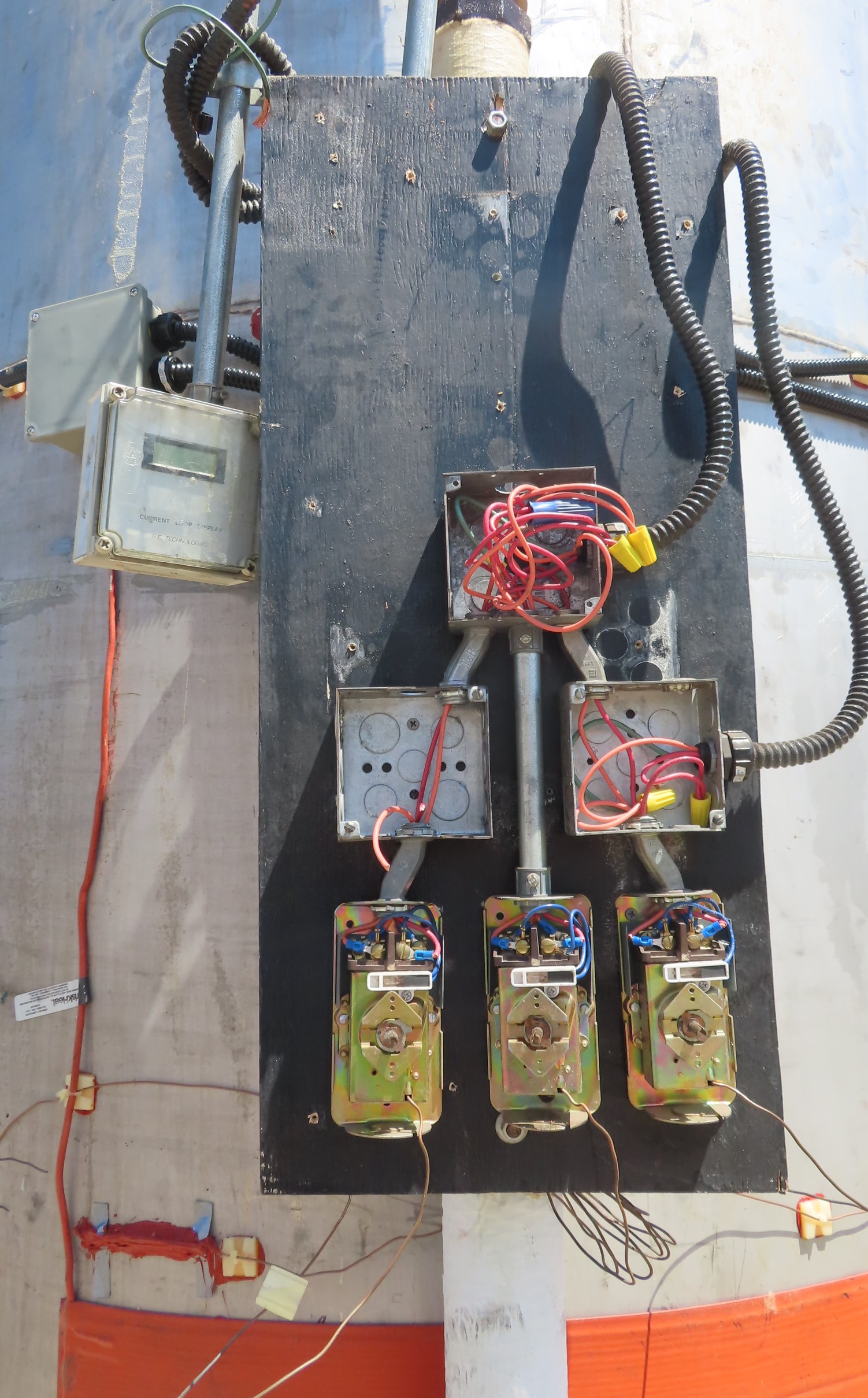 1500 gallon Stainless Steel, Jacketed, Dish Bottom and Top Tank