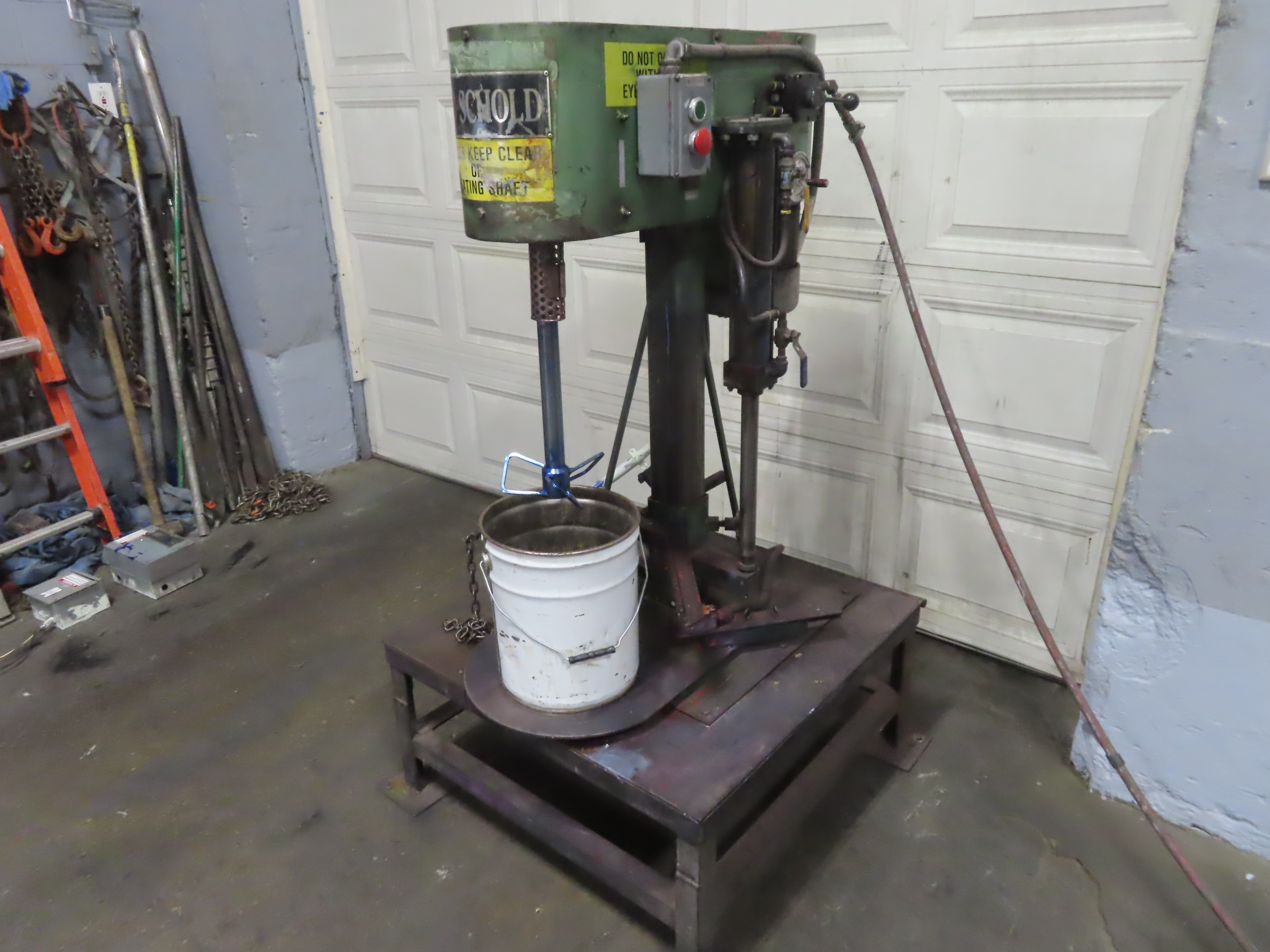 Schold Laboratory Bow-tie Mixer, 3 hp