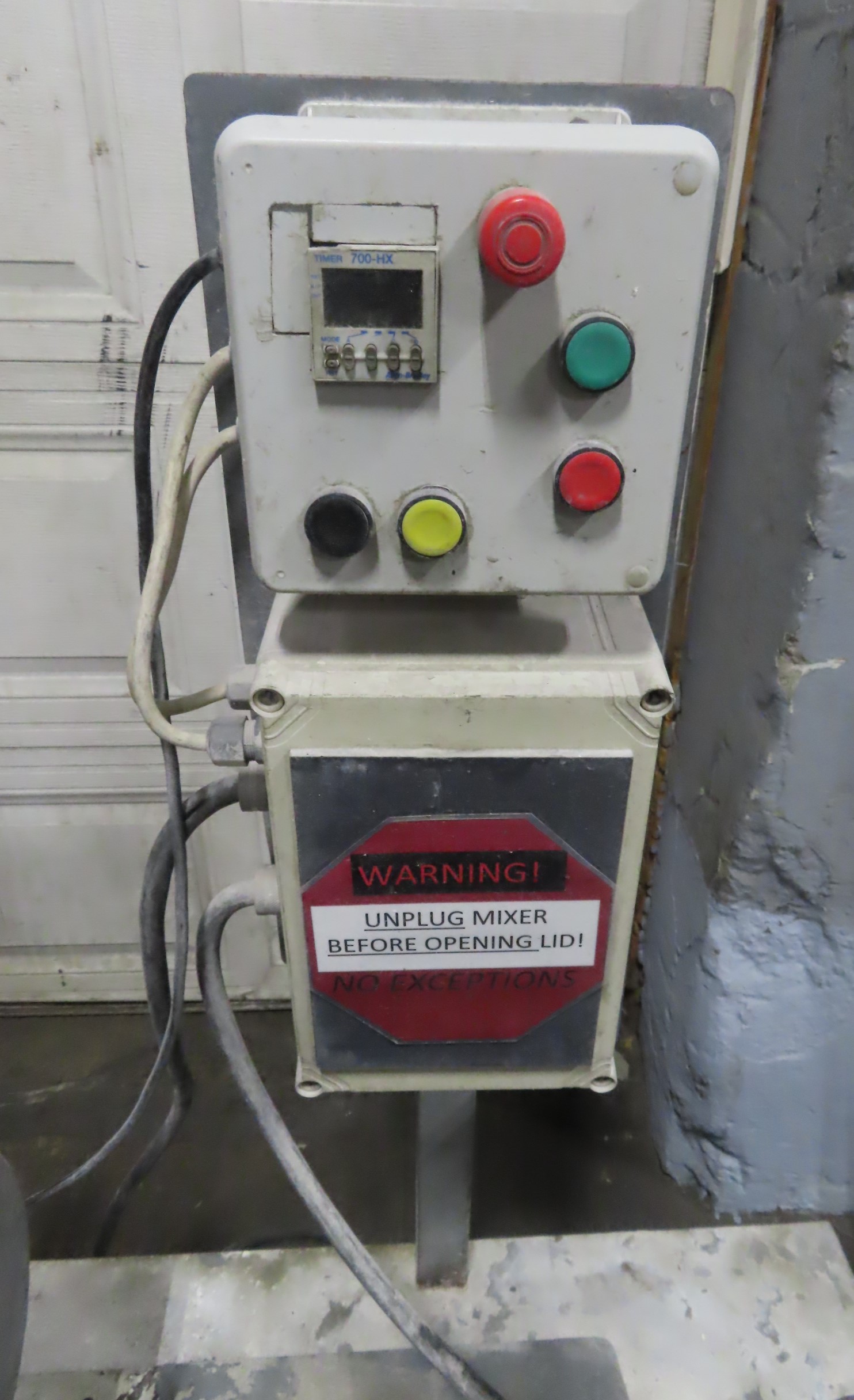 2 gallon working capacity Baker Perkins Double Arm Sigma Blade Mixer